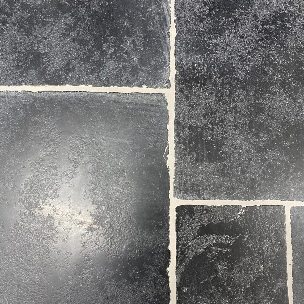 Chamesson Limestone Flooring From Stoneworld In Oxfordshire.