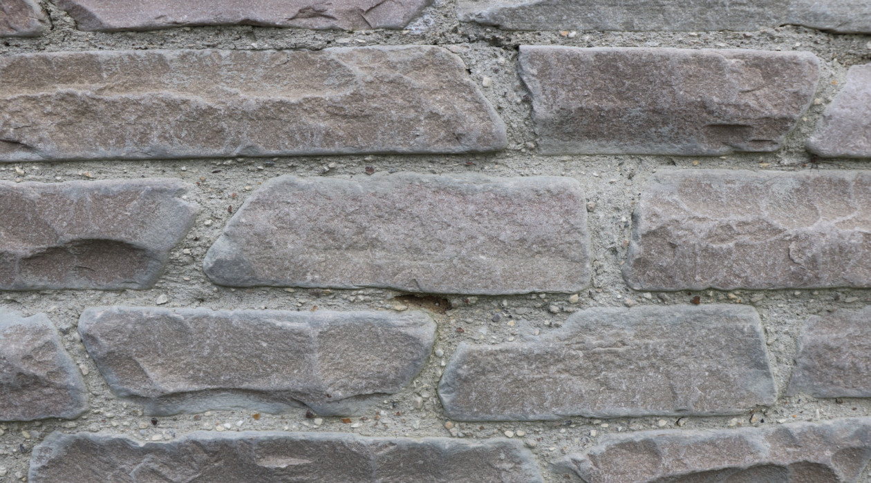 Raj Tumbled Sandstone Walling From Stoneworld In Oxford.