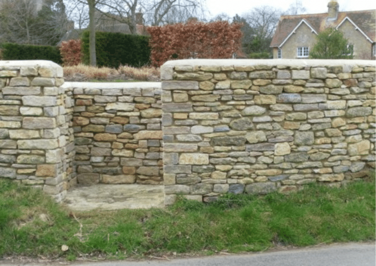 How to Build a Dry Stone Wall - Stoneworld