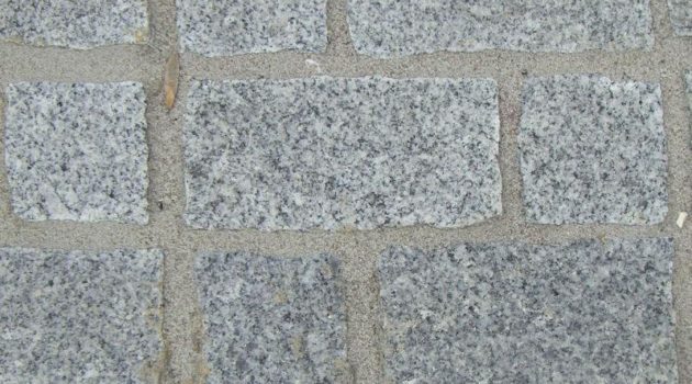 Silver Granite Cropped Setts From Stoneworld Oxford.