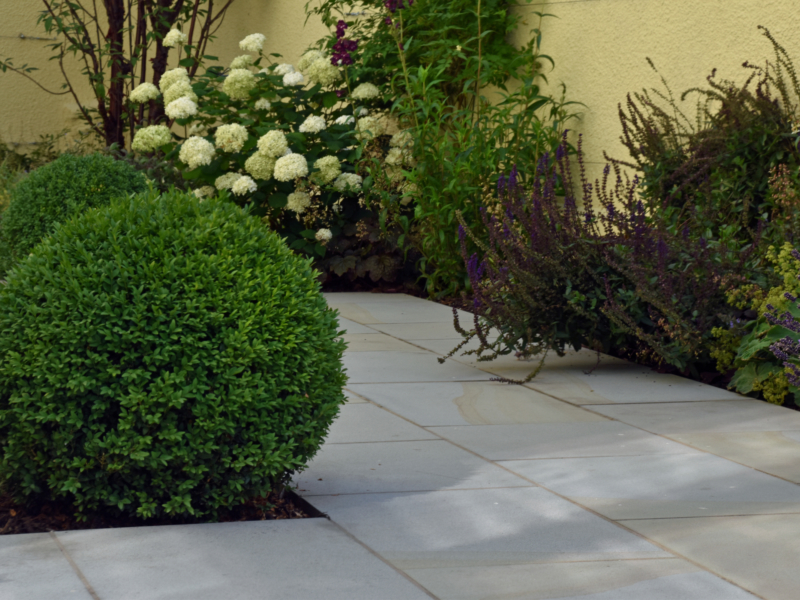 Pemberley British Pennant Sandstone Paving | Stoneworld - Oxford