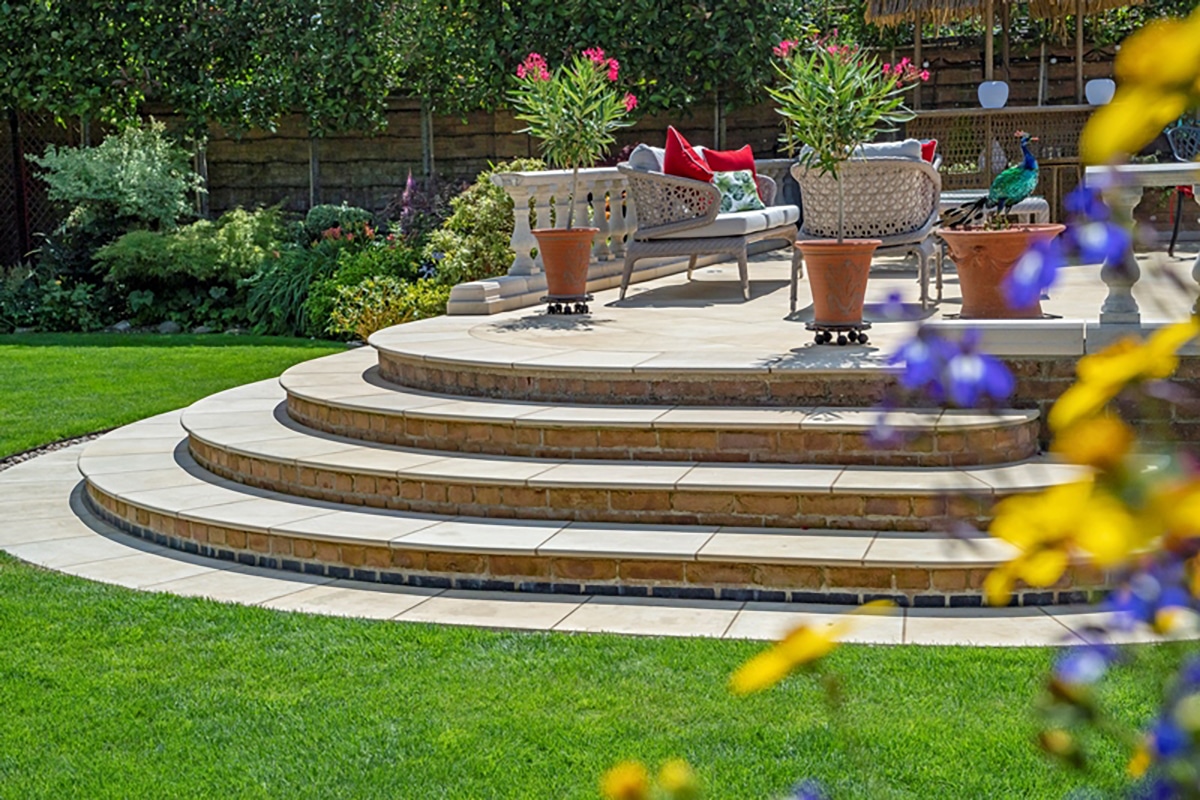 How to build stone steps - Stoneworld Oxfordshire