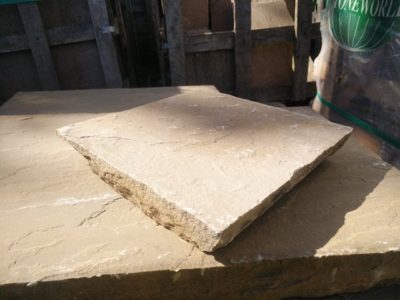 What is the right way up to lay a natural stone paving slab? - Stoneworld