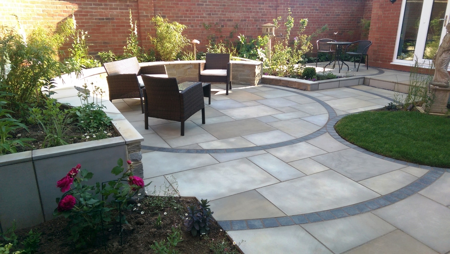 What is the best non-slip stone for your patio? - Stoneworld