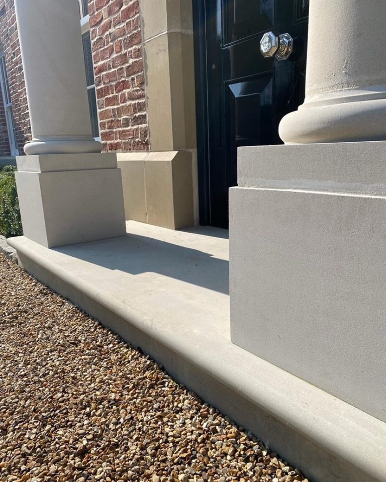 How to make an entrance - Stoneworld Oxfordshire