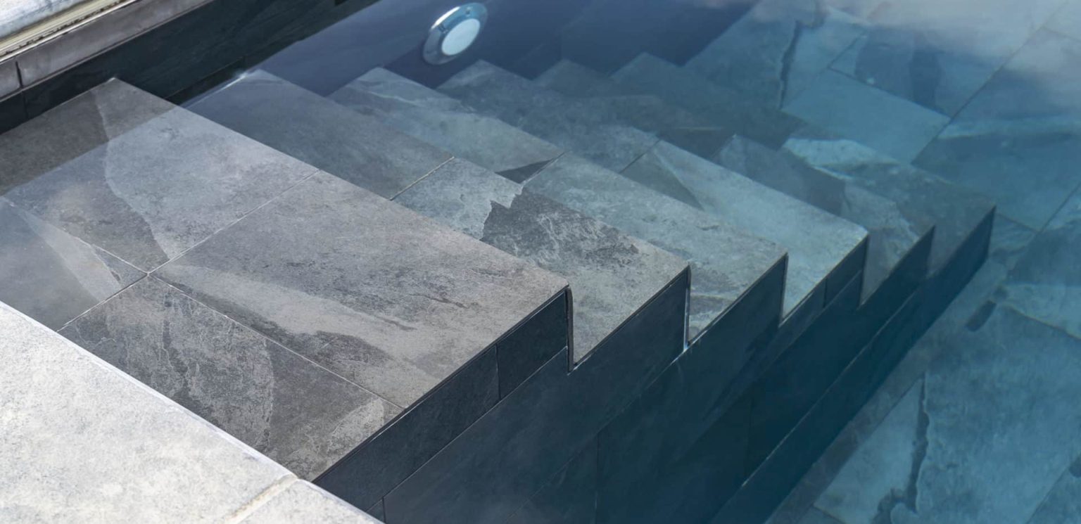 Lining tiles - a natural stone look - Stoneworld