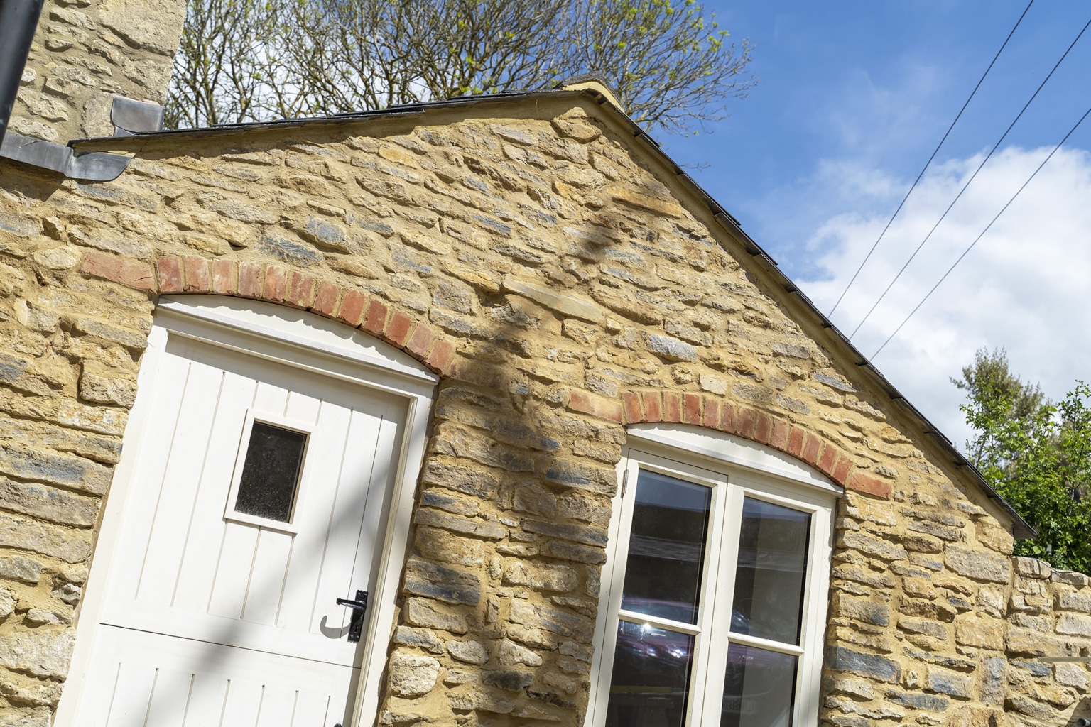 Match made in heaven: Fossil Mint and Purbeck walling - Stoneworld