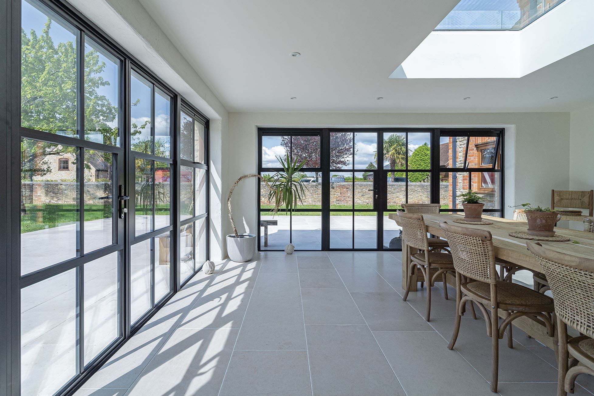 Moleanos Limestone: Flowing spaces - Stoneworld