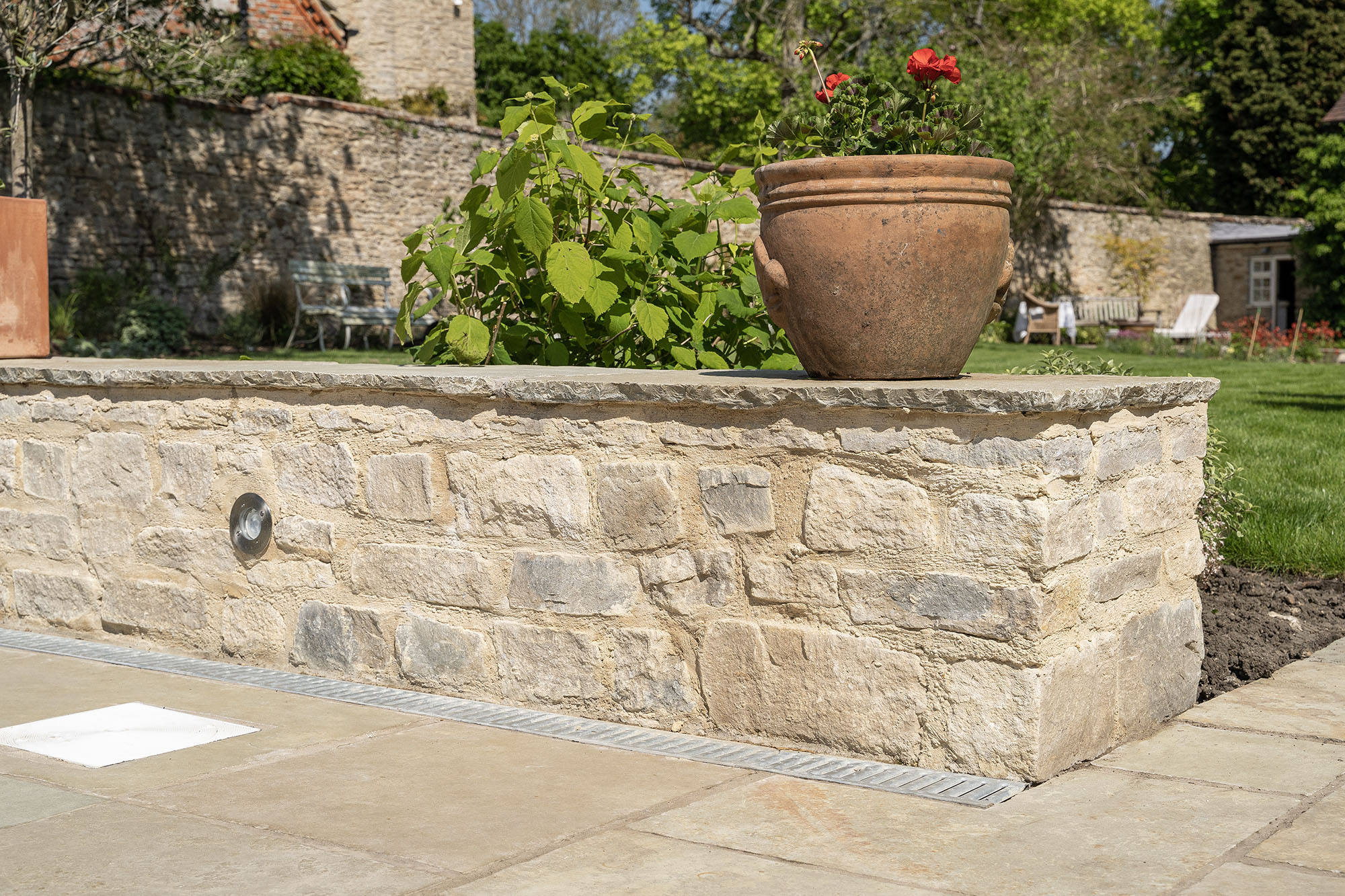 How to use copings stones in your home or garden - Stoneworld