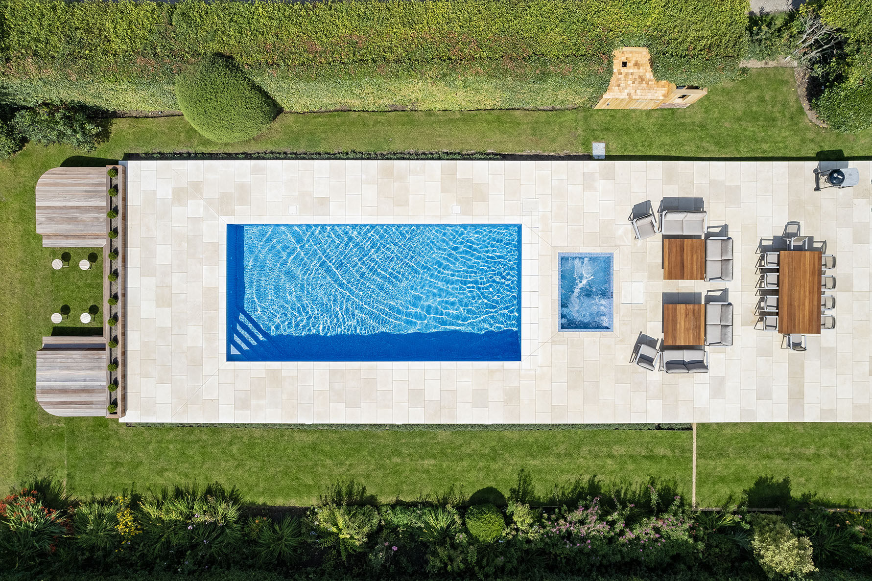 Moleanos Paving and Pool | Stoneworld